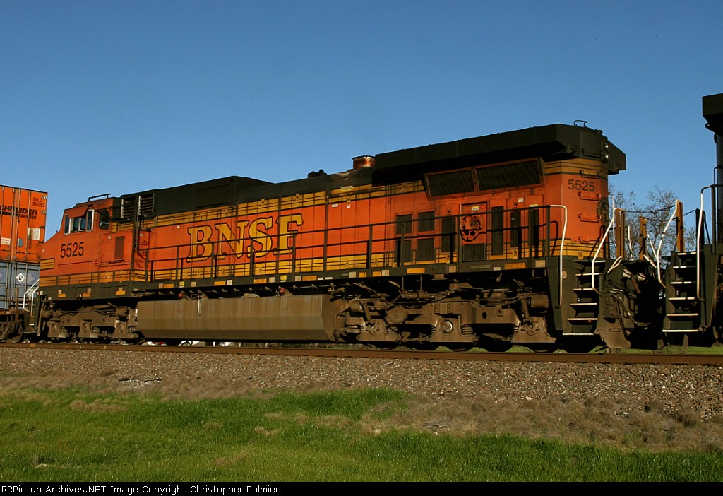 BNSF 5525